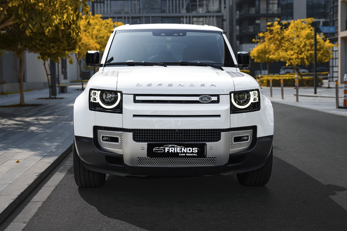 Alquiler de Land Rover Defender 2025 (Blanco) en Dubái